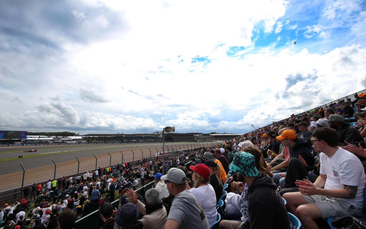 Farm Curve | Silverstone